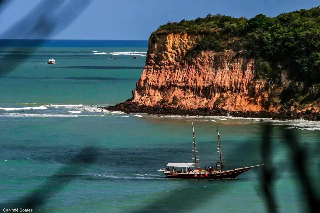 Praia de Pipa é o destino perfeito para quem quer viajar em família ou ...